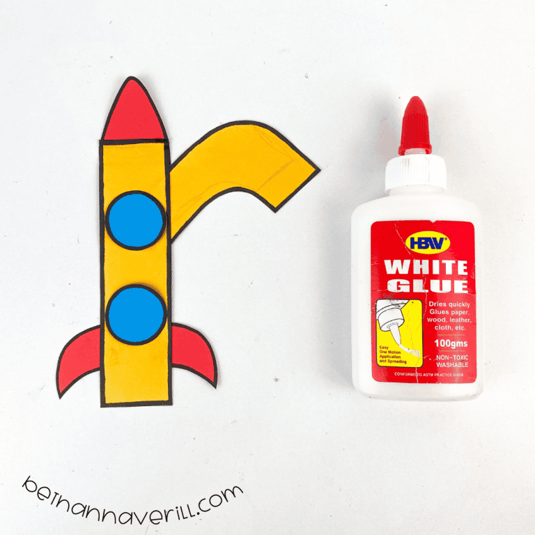 Lowercase r is for Rocket Craft for Preschoolers | Beth Ann Averill