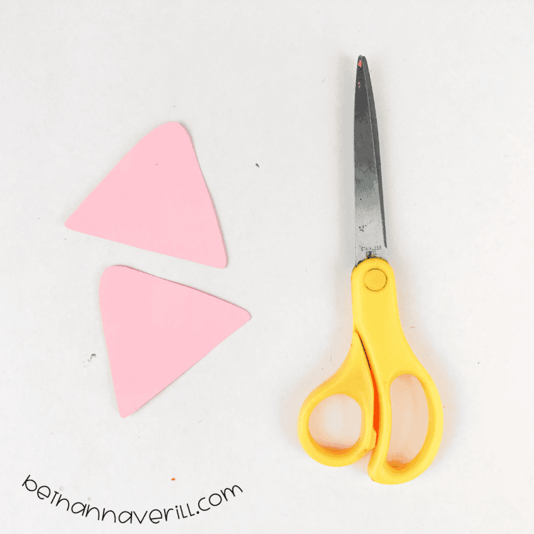 Fun and Easy Cat Paper Plate Craft for Preschoolers | Beth Ann Averill