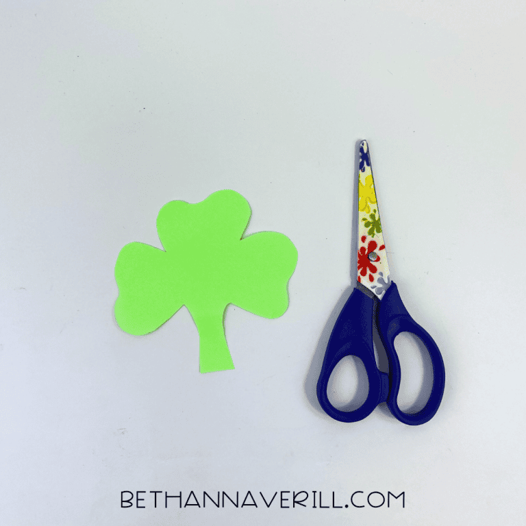 How to Make a Shamrock Puppet | Beth Ann Averill