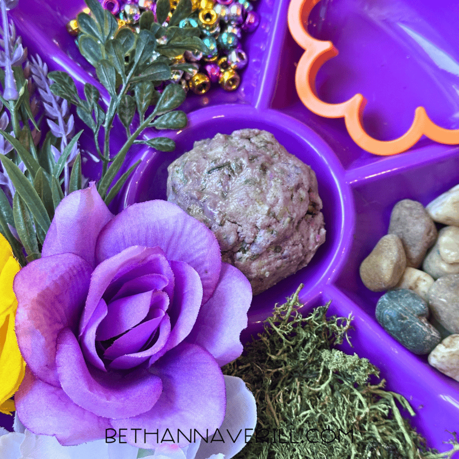 How to Create a Spring Flower Playdough Tray | Beth Ann Averill