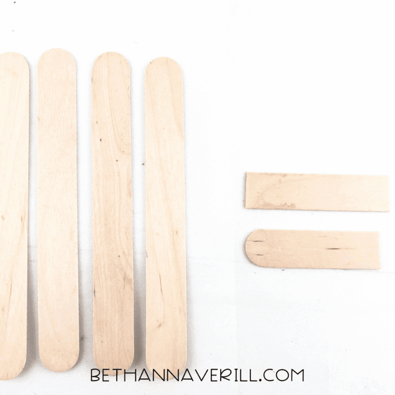 Wolf Craft Stick Project | Beth Ann Averill
