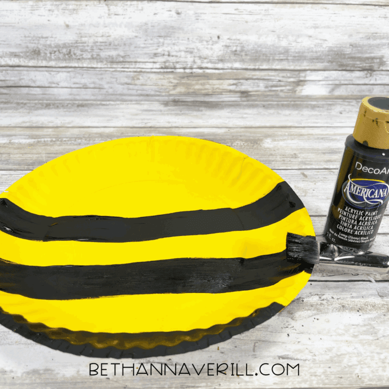 Paper Plate Bumblebee Craft | Beth Ann Averill