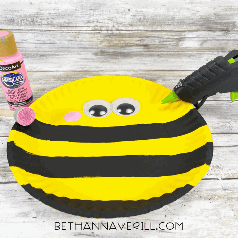 Paper Plate Bumblebee Craft | Beth Ann Averill
