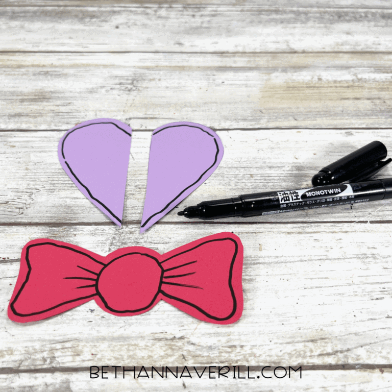 Dracula Paper Plate Craft | Beth Ann Averill