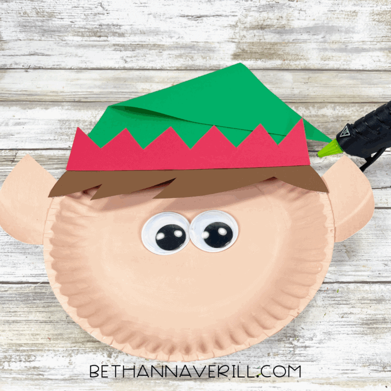 Elf Boy Paper Plate Craft | Beth Ann Averill