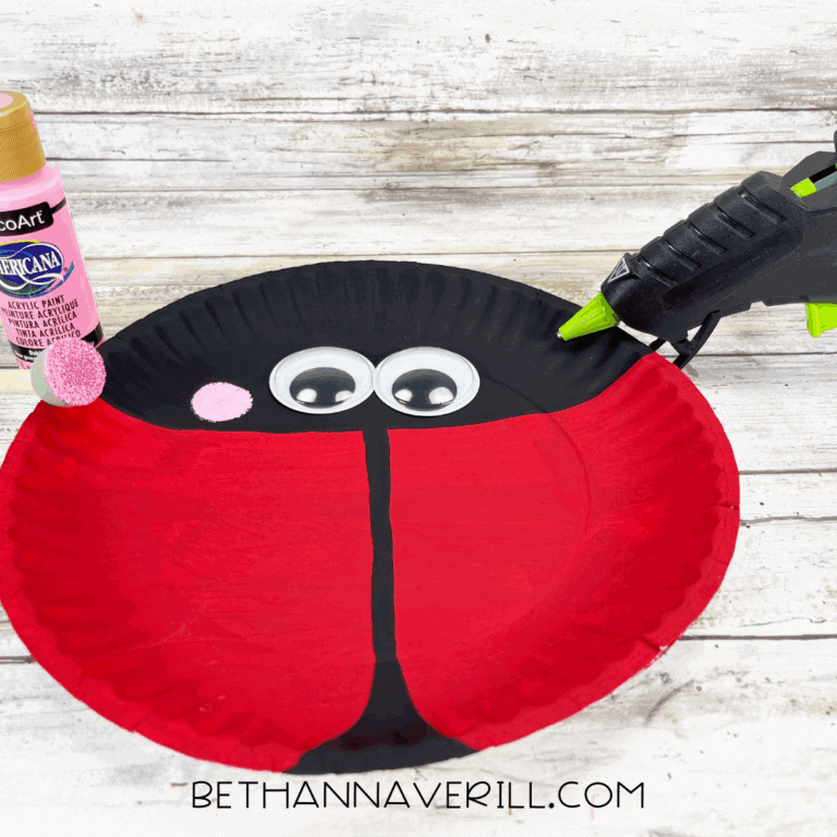Paper Plate Ladybug Craft | Beth Ann Averill
