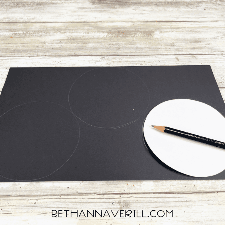 Minnie Mouse Paper Plate Craft | Beth Ann Averill