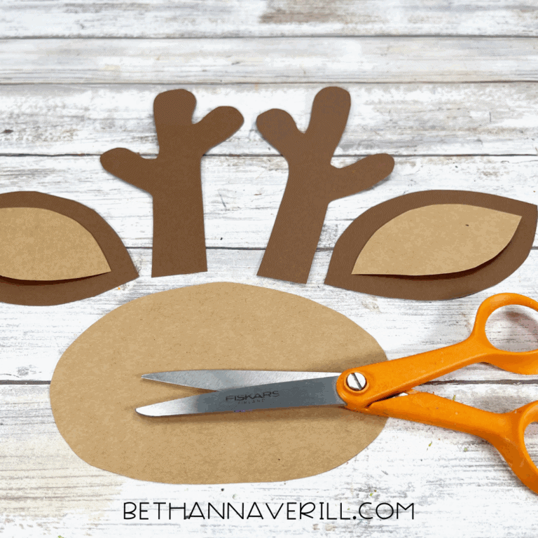 Rudolph Reindeer Paper Plate Craft | Beth Ann Averill