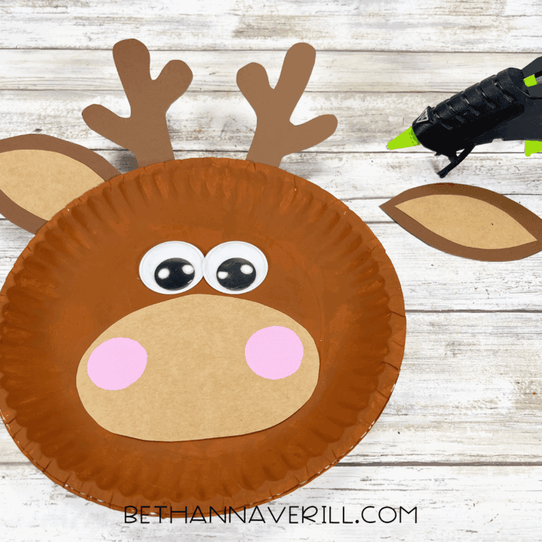 Rudolph Reindeer Paper Plate Craft | Beth Ann Averill
