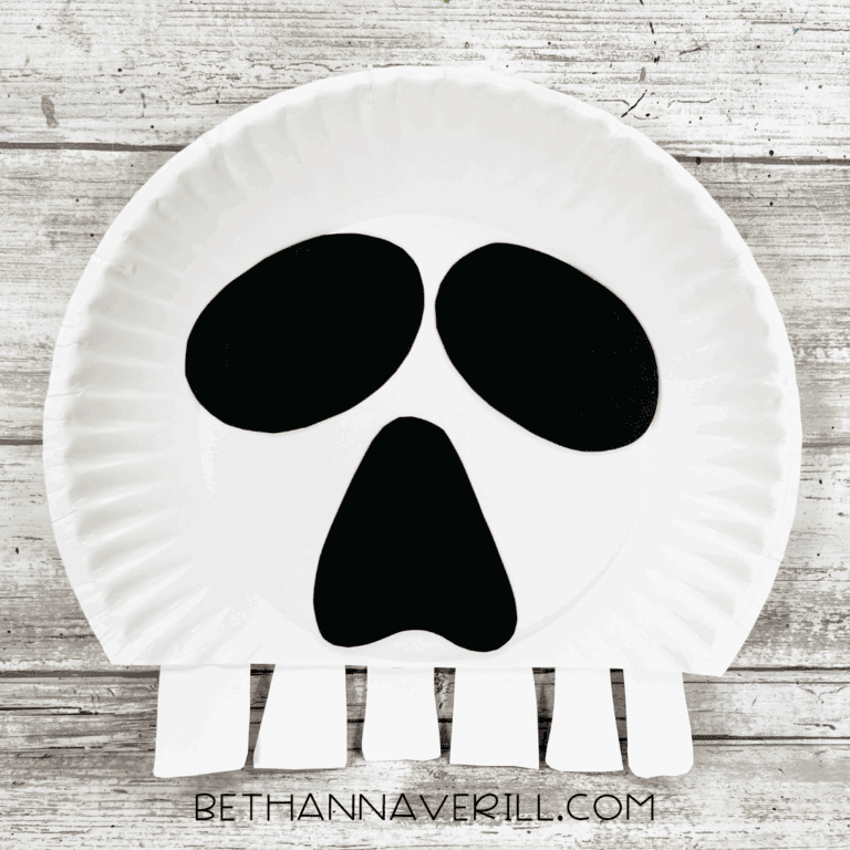 Paper Plate Skull Craft | Beth Ann Averill
