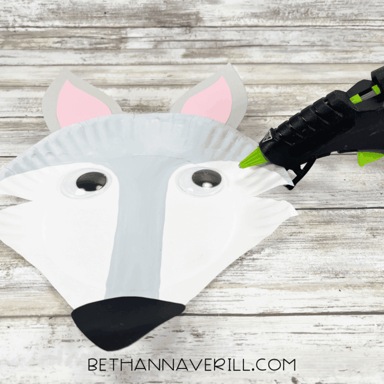 Arctic Fox Paper Plate Craft | Beth Ann Averill