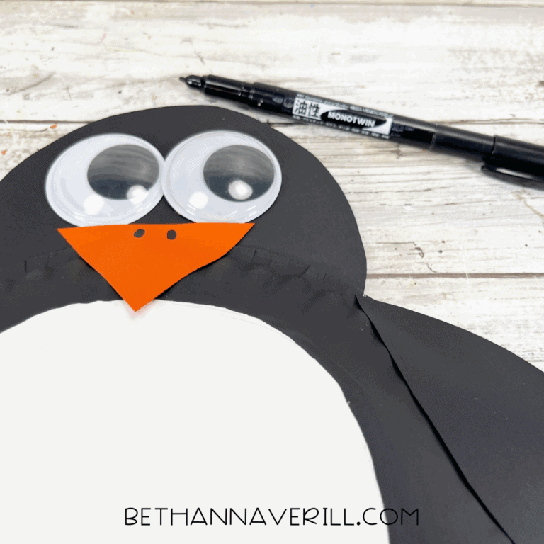 Penguin Paper Plate Craft | Beth Ann Averill